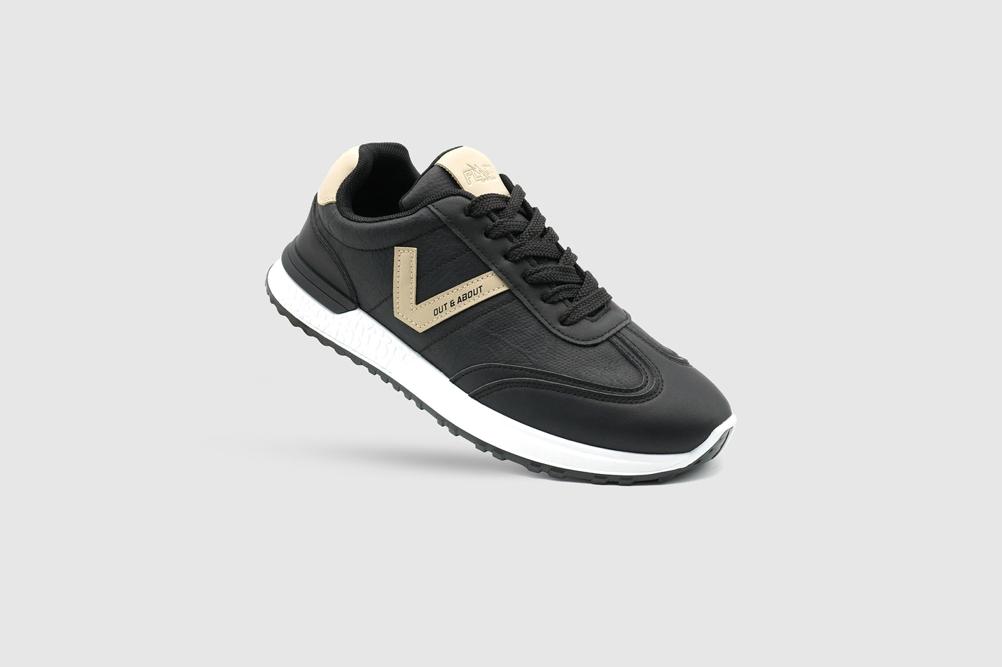Dynamic Casual Shoes – Deluxe Footwear